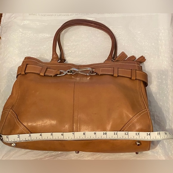 Coach | Bags | Coach Vintage Handcrafted Leather Hampton Satcheltan ...